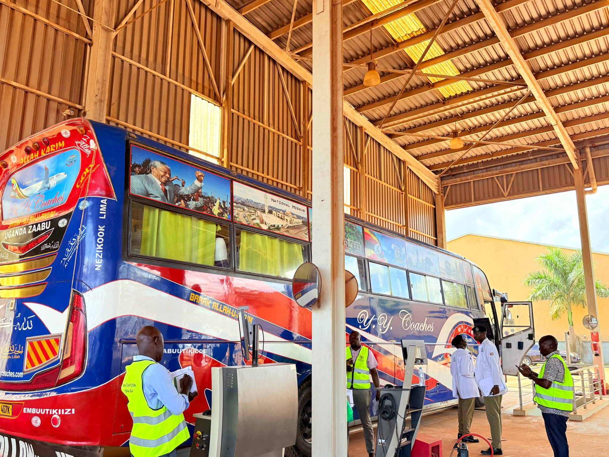 Gov’t takes YY buses through comprehensive inspection